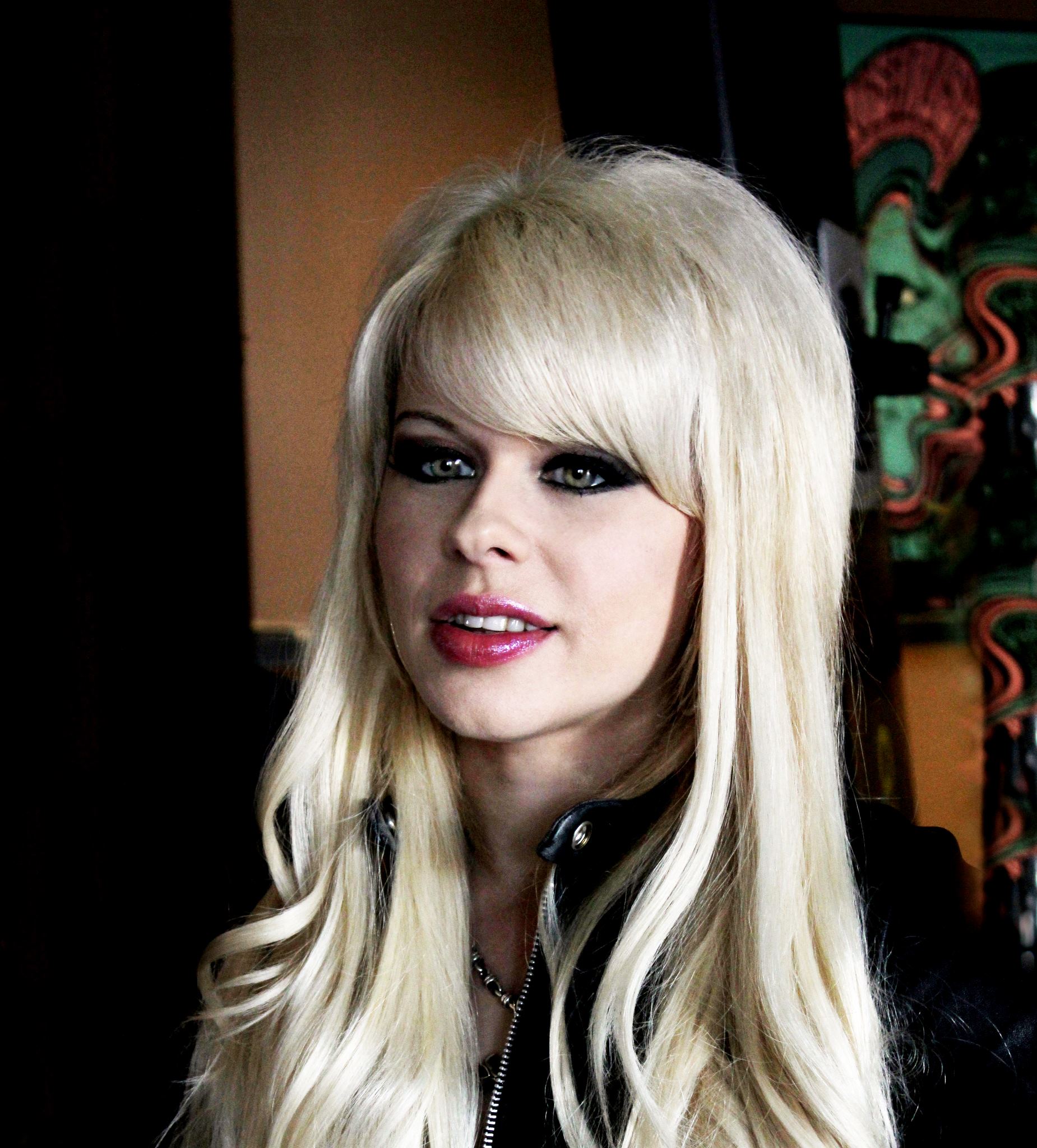 Orianthi | Music videos, Musician, Music